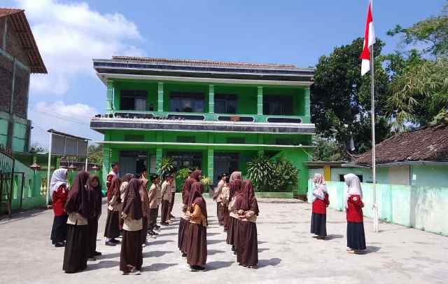 Realisasikan Program PPL, Mahasiswa PGMI INISNU Bentuk Tim Paspara ...
